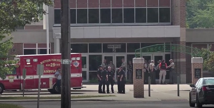 Shooting at Mattoon IL High School – Shooter in custody – – Illinois Leaks